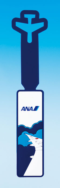 ◆パッケージサイズ：70×270ミリ ◆サイズ：全長約240ミリ ◆製品素材 本体：シリコン ◆全日空承認済み ©ANA