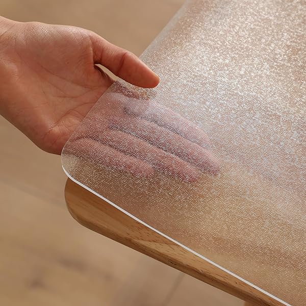 Yiwbj テーブルクロス エンボス加工 透明 85x180cm 厚さ1.5mm PVC製 テーブルマット つや消し 長方形 デスクマット 無臭 ビニール 気泡なし 矩形 テーブルカバー 防水 汚れ防止 撥水加工 (エンボス加工 厚さ1.5...