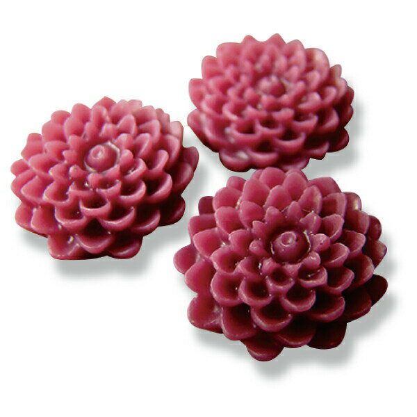 ハンドメイドデコ・アクセサリーにぴったり♪ 繊細なカットが美しいフラワーカボション☆ ツヤなしマット仕上げ。裏面はフラットです。 内容量：3個入 サイズ（約）：幅15mm　厚み5mm ※穴なしタイプです。接着剤などで貼りつけてご使用ください...