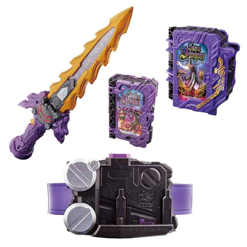 [BANDAI] 仮面ライダーセイバー 変身ベルト DX闇黒剣月闇&amp;邪剣カリバードライバー 仮面ライダーカリバー ジャオウドラゴン完全なりきりセット(C)2020 石森プロ・テレビ朝日・ADK EM・東映単4 x 3(別売)、LR4...
