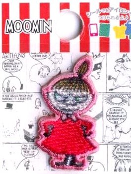 ＜今も昔もキャラクターは人気絶大です！＞ ★ペタっと貼るだけのシールタイプです！ ●大きさ　縦×横　約3cm×2cm 　1枚入り ●アイロン接着も可能です。 　 ペタっと貼るだけ。 プラスチック品や携帯電話に！ ワッペン・アップリケ・ネーム...