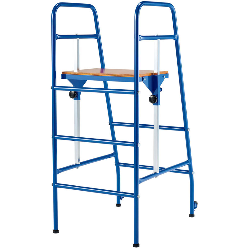 全高142cmのコンパクトタイプ審判台 ●(公財)日本バレーボール協会推薦品 素材：主材/スチール27.2mm 仕様その他：重量:21kg ●脚部アジャスターゴム付 ●ソフトバレーボール兼用 ●教材用