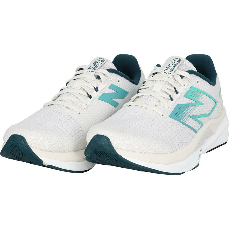 安定性と反発性を兼ね備えたプレート入りシューズの入門モデル FUELCELL PROPEL V5 に、トップモデルを受け継ぐカラー & アッパーデザインの新色が登場。 軽量化と反発弾性の向上を実現した FUELCELL ミッドソール、カーボ...