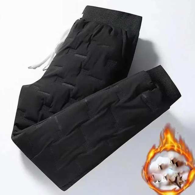 商品説明 メンズボアパンツは、寒い季節に最適な防寒ボトムスです。 裏起毛と中綿入りのデザインで、暖かさをしっかりとキープします。 撥水加工が施されているため、雨や雪の日でも安心して着用可能です。 ウエストはゴム仕様で紐も付いていて、ご自由に...