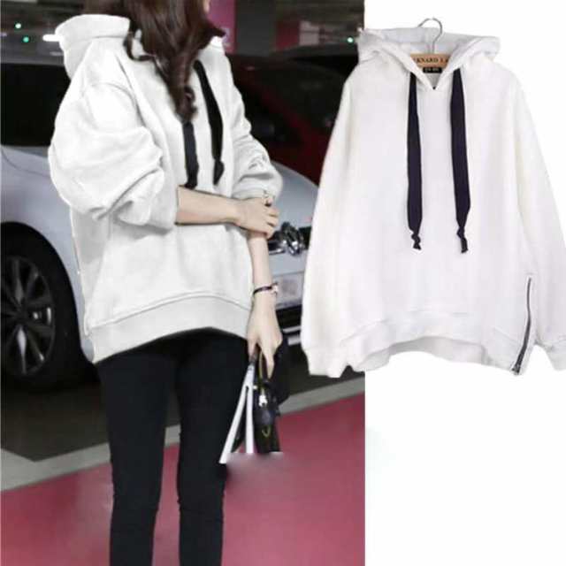 商品説明 シンプルで着回ししやすい定番のパーカートレーナー。薄手で軽いのに、裏ソフトフリースであったか、寒い時期に大活躍！ 袖をたくしあげた時にできるクタっとした感も今年らしいポイント！サイドのスリットのファスナーも可愛い、気分に合わせて開...