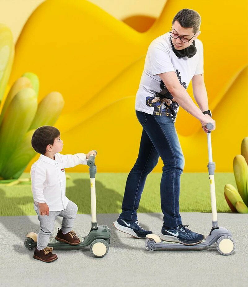 【商品詳細】 スクートアンドライドのハイウェイシリーズは工具不要 の切り替えで、サドル/バランスモードかスタンドモードどちら かの形が選べるの2wayキッズスクーターです。3輪タイプなの で安定性が高く、小さなお子様でも安心。遊びながらバラ...