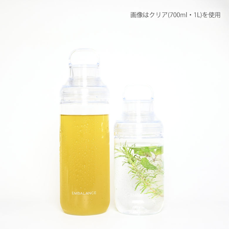 【商品情報】飲み物がまろやかに感じられるウォーターボトル。唇の形にフィットするこだわりの飲み口で、程よい大きさでごくごく飲めるウォーターボトルです。飲み物を入れるだけでまろやかに感じられるエンバランス加工に施されています。ペットボトルくらい...