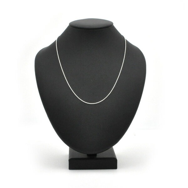 　カット加工を施したボールチェーンです。カット面が輝いてとてもきれいです。 小さなペンダントトップと相性のいいレディース向けのチェーンです。 キュービックジルコニアやダイヤモンドのついたトップとあわせると輝きが増して一層華やかになります！ ...