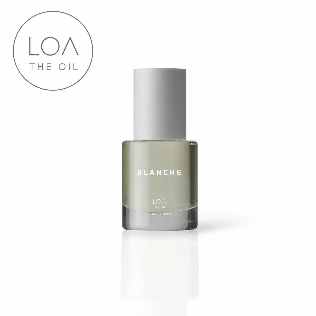 商品情報 商品名LOA THE OIL ロア ザ オイル BLANCHE ブランシュ 30mL カテゴリ オイル 商品詳細30ml メーカー名 LOA 配送等について 営業日13時までのご注文で当日発送。 金曜13時以降及び土日祝日のご注文...