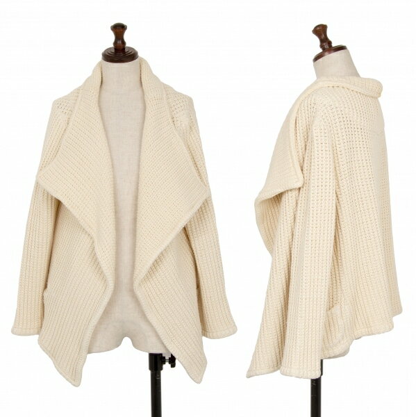 リミフゥLIMI feu ローゲージニットボタンレスジャケット クリームS商品コード：K-119638コンディションランクコンディション詳細首裏・首周り・後ろ身頃裾に汚れ、ポケット部分スレ、汚れがあります(写真参照)。その他目立ったシミ、汚...