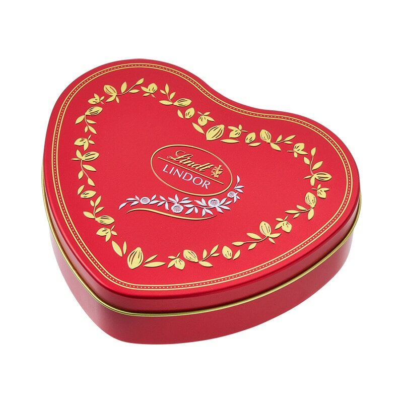 スイスのチョコレートブランド「リンツ」が作り続けている人気のシリーズの"リンドール”から、キュートなハート缶 ミルクが登場。一口食べるとチョコレートの芳醇な香りが口いっぱいに広がり、滑らかでとろけるフィリングが楽しめます。ギフトにも自分用に...