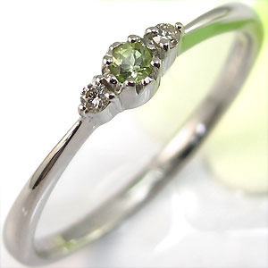 8月誕生石ペリドットを一粒使用したシンプルデザインの18金製リングです。 こちらの商品は【18金カラー3色の中から】お選び頂けます。 本体素材:K18ホワイトゴールド(ロジウムコーティング)/K18イエローゴールド/K18ピンクゴールド (...