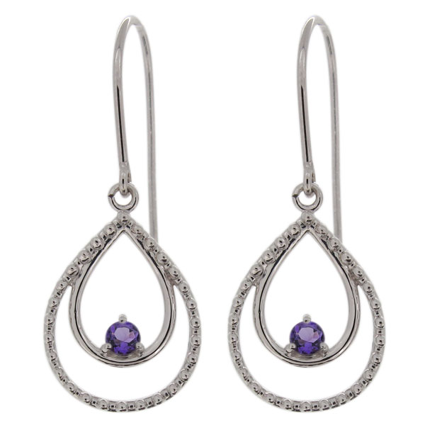2月誕生石アメジストを使用したプラチナ製の、雫(しずく)モチーフフックピアス(アメリカンフック)です。 ※両耳セット価格です。 本体素材：プラチナ(Pt900)(品質を保証するPt900の刻印があります。) 石名：アメジスト(約 2.0mm...