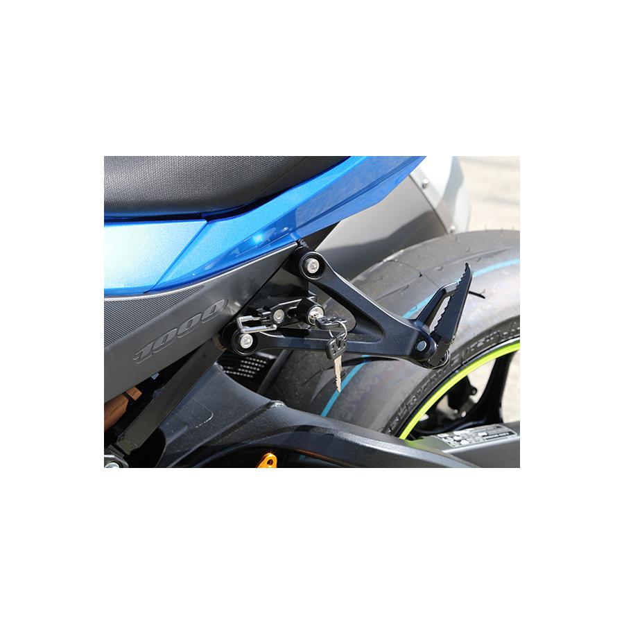 メーカー名：ベビーフェイスメーカー品番：009-LCS06BK適合情報：スズキ[SUZUKI] GSX-R1000 17-色[カラー]：ブラック材質[素材]：アルミ合金削り出し◆GSX-R1000 (17-) 用のヘルメットロックです ◆タ...