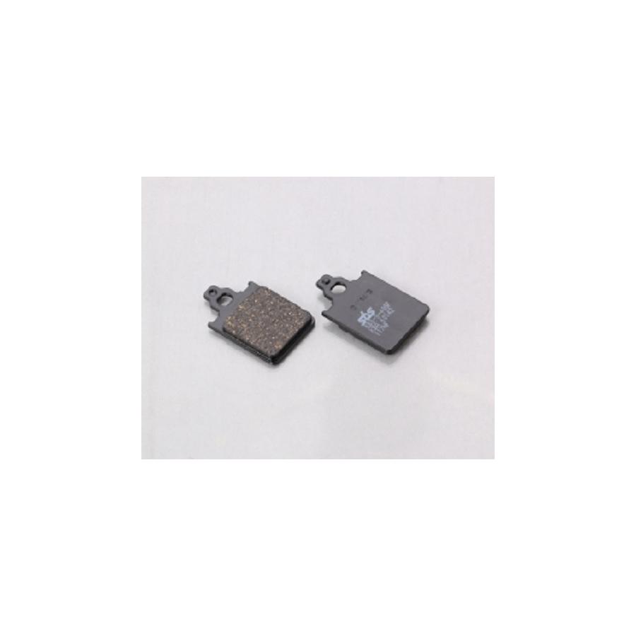 メーカー名：キタコメーカー品番：777-0117000SBSブレーキパッド最大の魅力はブレーキング時のコントロール性能と、耐摩耗性の高さです!販売備考：必ず現物確認が必要です。特に仕向地、生産ロットにより異なる場合があります。適合情報：アプ...