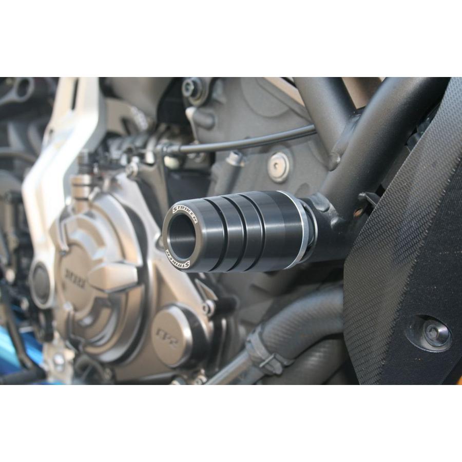 メーカー名：ストライカーメーカー品番：SS-GS135A-F1販売備考：※スライダー：ジュラコン(R)/スライダーベース：シルバー適合情報：ヤマハ[YAMAHA] XSR700 14-16ヤマハ[YAMAHA] MT-07 14-16ヤマハ...