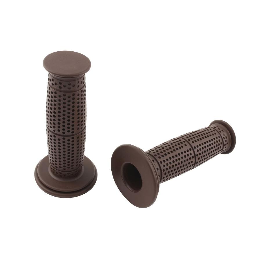 メーカー名：ポッシュフェイスメーカー品番：010372-DBゴルフクラブのグリップ等に使用されているTPR（サーモプラスチックラバー）を使用したグリップです。手になじみやすく、表面硬化、劣化がしにくく摩耗しにくい素材となっております。【仕様...