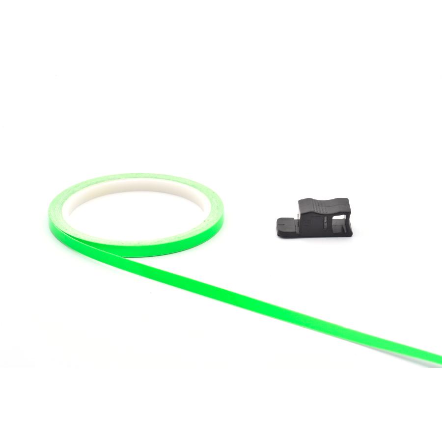 メーカー名：プリントメーカー品番：RSFVP販売備考：取付け用の治具が付属します。色[カラー]：蛍光グリーン材質[素材]：PVCサイズ：幅：7mmx全長：6m付属品：取付け用の治具備考：長さは、16から18インチホイールの1台分（前後ホイー...