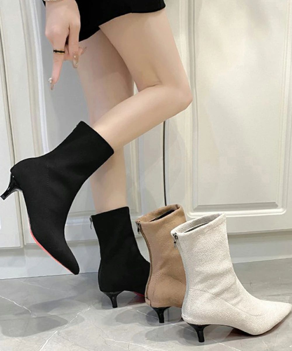 ■商品の特徴韓国上品ローヒールブーツ ポインテッドトゥ靴 ピンヒールシューズ 秋冬 疲れない ミドルブーツ 歩きやすい バックジップシーズンライクなスエード調に人気のレッドソール、履くだけで足元からコーデを格上げしてくれるローヒールブーティ...