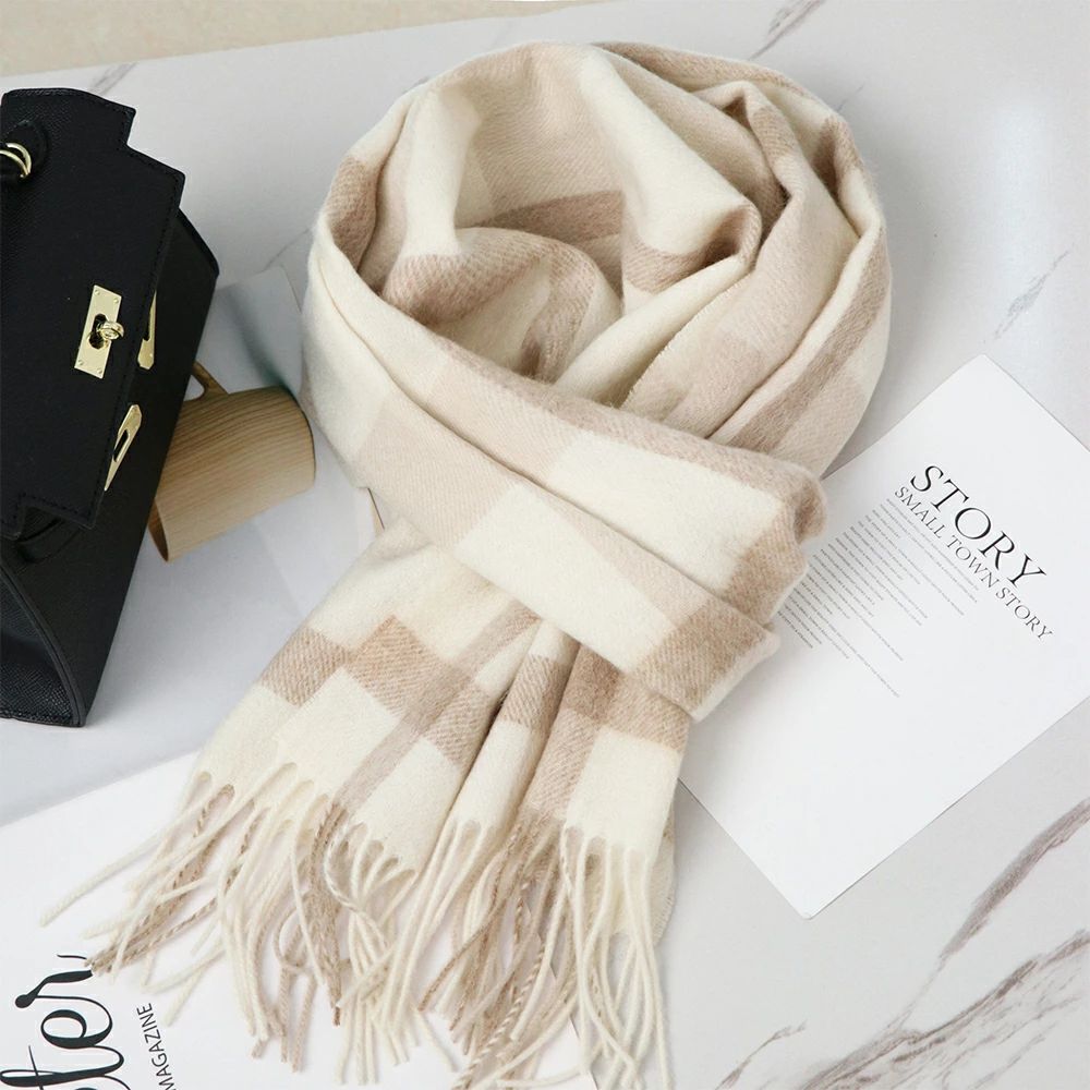 優しい肌触りに仕上がり 高品質のきめの細かい素材を採用して作られております。羽のようにふわふわで暖かくて、絹のような柔らかいです。冷たい外気を遮断し熱が逃げるのを防ぐのでとても暖かく着用できます。冬には欠けられない定番グッズです！ 肌に優し...