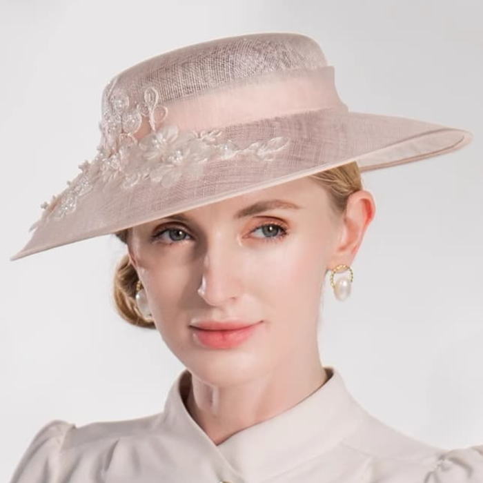 ヘッドドレス　ヘアアクセサリー　髪飾り　ヘッドアクセサリー　ヘッドアクセ　ヘアアクセ　パーティー　結婚式　成人式　発表会　ブライダル　ウエディング　ウェディング　フォーマル　セレブ　お嬢様　令嬢　姫　姫系　女優　クラシック　クラシカル　レト...