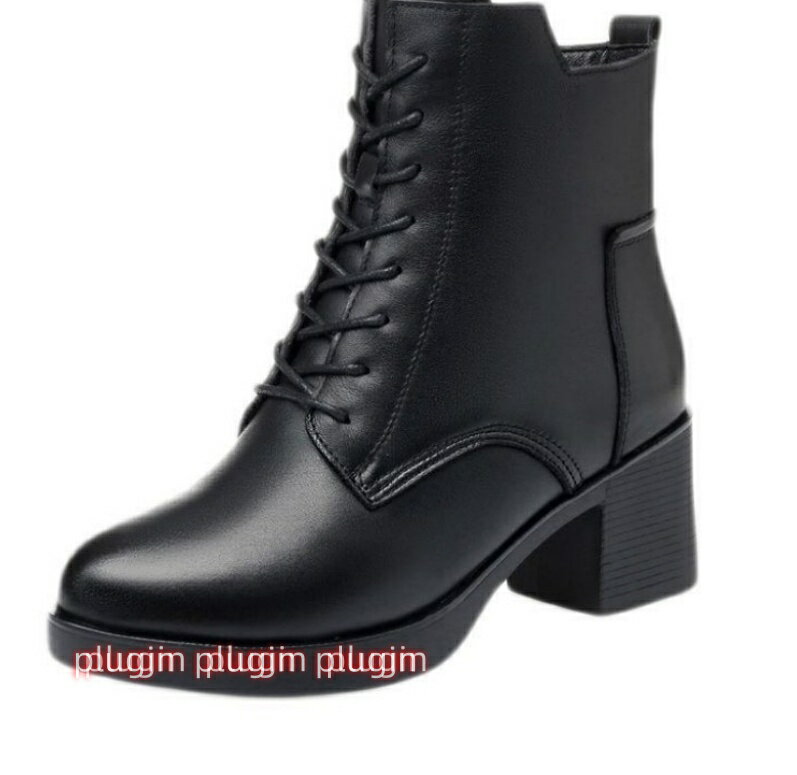 表地：レザーメイン素材：ゴムメイン素材：甲材:レザー　ソール素材または裏地: 合成ゴム底　留め具の種類: レースアップ・ファスナー ヒールの高さ：約7センチ太ヒールが安定感あり歩きやすいファスナーブーツ。ショート丈でスカートにもパンツにも合...