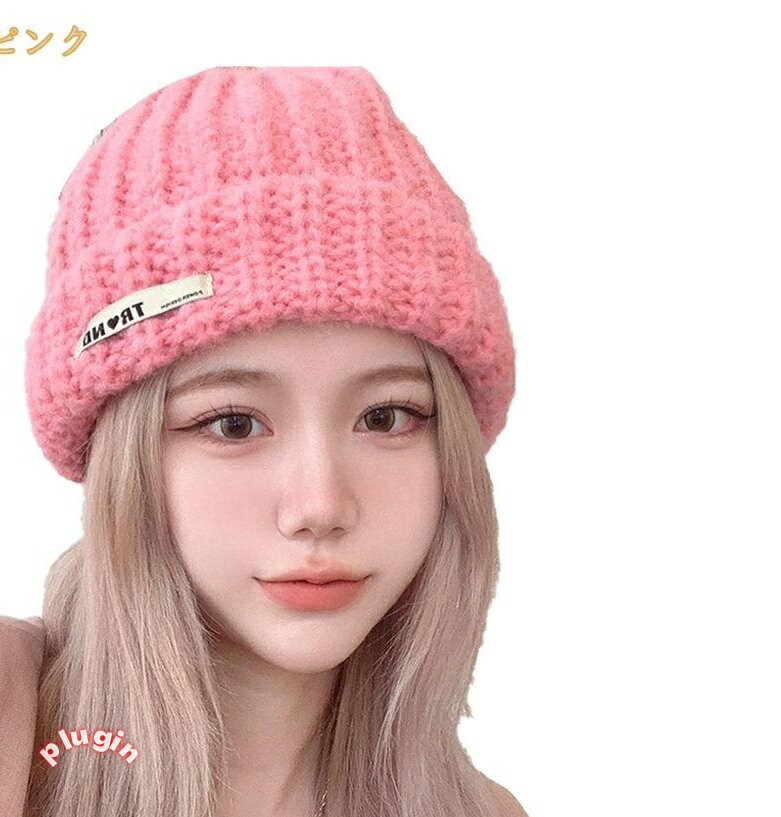 表地：ニットメイン素材：ニット【フリーサイズ】頭囲：約56-58cm。 シンプルなニットキャップは流行を問わず、またどんな服装にも似合うアイテム。外出用、室内用、抗がん剤／医療用帽子として幅広くご利用いただけます。 パーティ、ショッピング、...