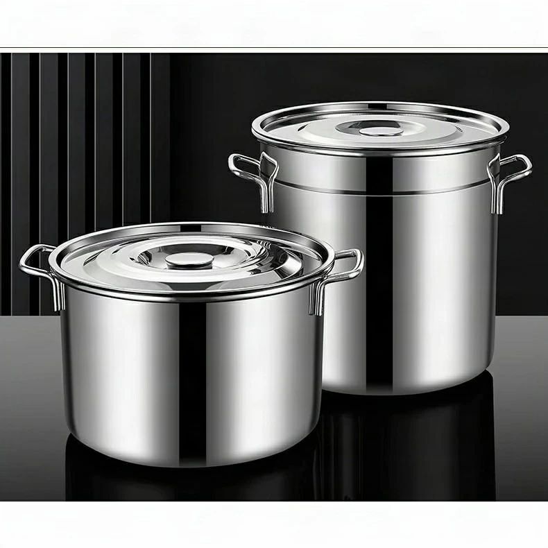 【30cm/容量13L】 ステンレス製寸胴鍋 【商品詳細】容量：13L材質：ステンレスサイズ(約)：外寸・幅31.5×直径30×高さ20cm　　　　　　内寸・直径30×深さ19.5cm重さ(約)：2kg【30cm/容量13L】 ステンレス製...