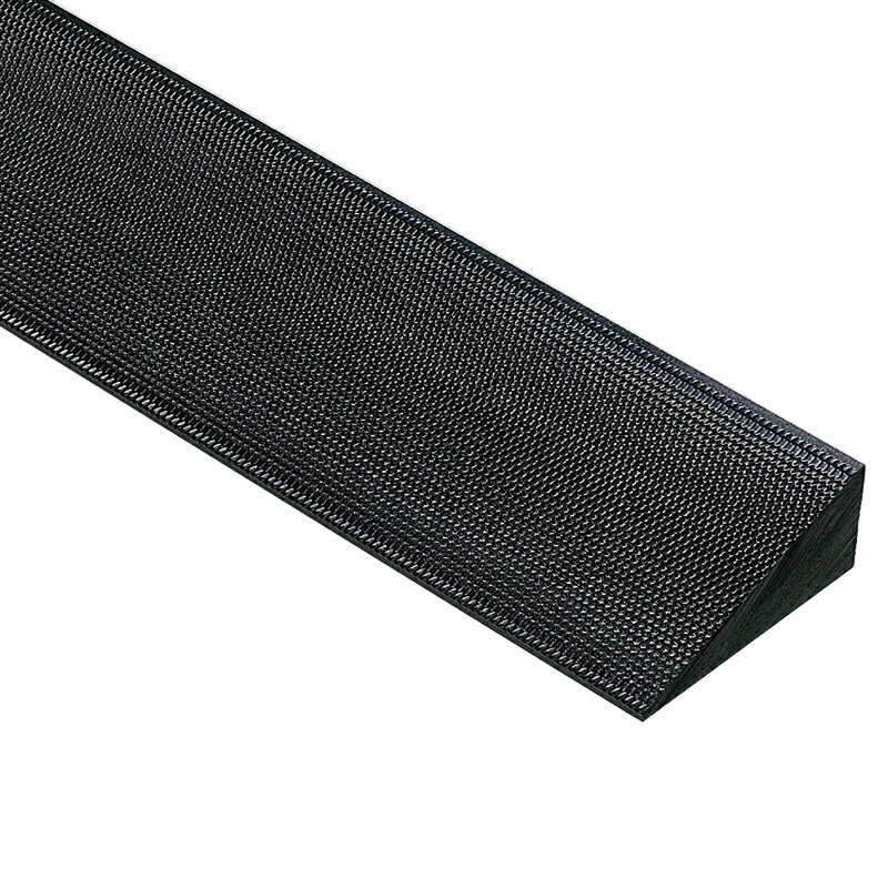 粘土瓦屋根の腐食トラブルを、防腐処理いらずの樹脂製瓦桟で解決しませんか。? 木製瓦桟は経年で腐食・劣化しやすく、瓦のズレや雨漏りリスク、メンテナンスコスト増大を招きます。? エコランバー瓦桟K1530・H4035・HT4090・M4343は...