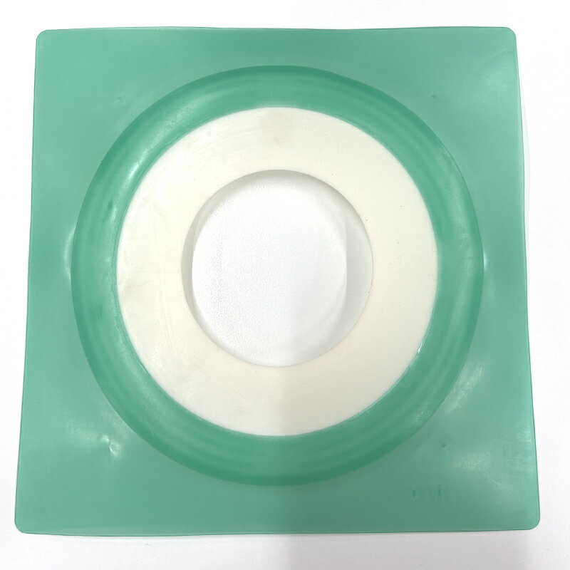 パイプまわりの雨漏りリスクを、一度の施工で長期的に抑えたい方に最適な防水部材です。? 住宅の換気口・エアコン配管・オーバーフロー管・CD・PF管周りは、隙間からの漏水や劣化が起きやすい問題箇所です。? ウェザータイト（パイプ用）は中心部に伸...