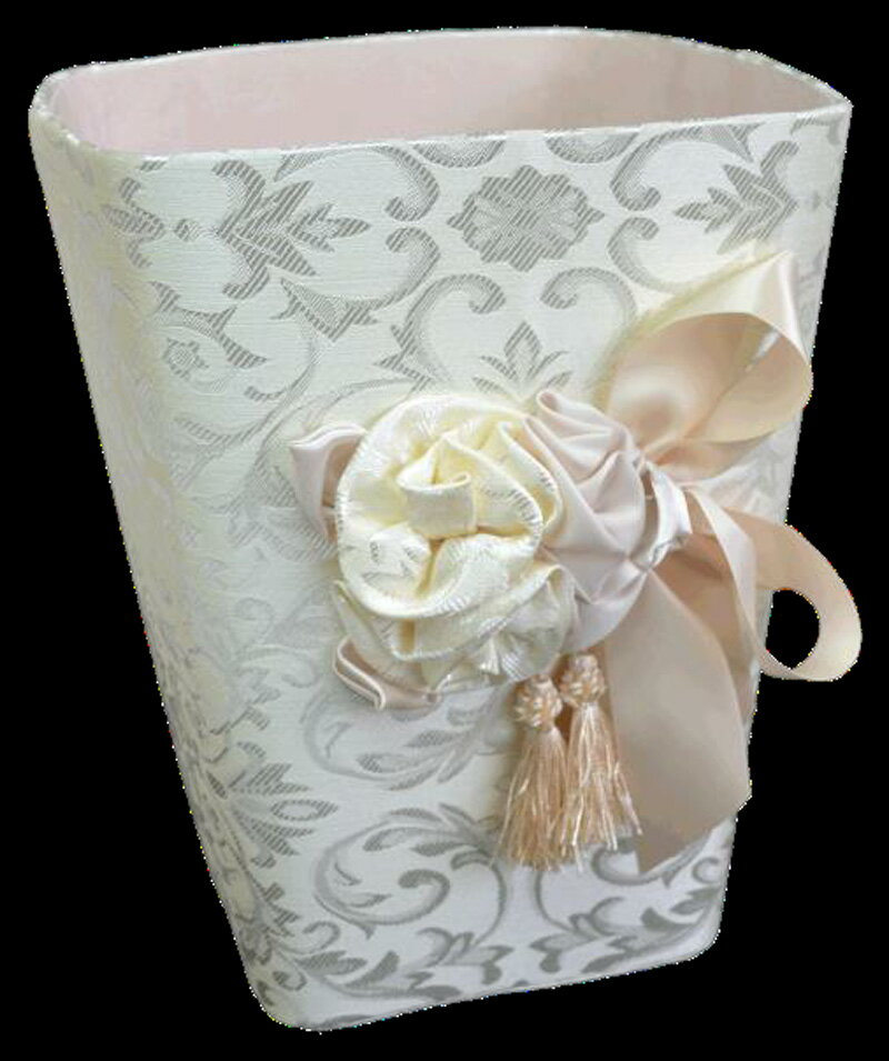 サイズ：縦27.0cm　横26.5cm　高さ29.5cm 材　質：ポリエステル製 ※ 子供が喜びそうな可愛らしいデザインですね！！