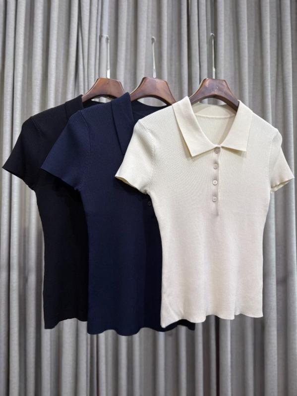 ・主な素材: 粘膠繊維70-80%・厚み: 適中・スタイル: セットインスリーブ・ネックライン: ポロネック・袖丈: 三分袖・柄: 無地・カラー展開: ブラック、ネイビー、ベージュ・サイズ展開: 均一サイズ・着用スタイル: 通勤