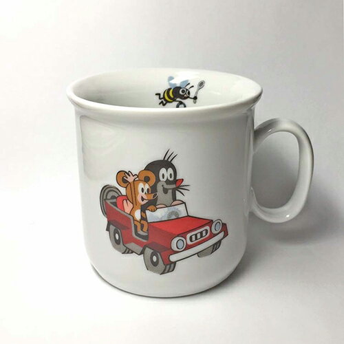 クルテクの小さいマグカップ。絵本の1ページを切り抜いたような可愛らしいイラストです。 裏側にもかわいい小さいイラストが入っているのも嬉しいです。 小さめのサイズなのでちょっと一息つく時のカップに丁度良さそうです。 ■サイズ：高85mm×直径...