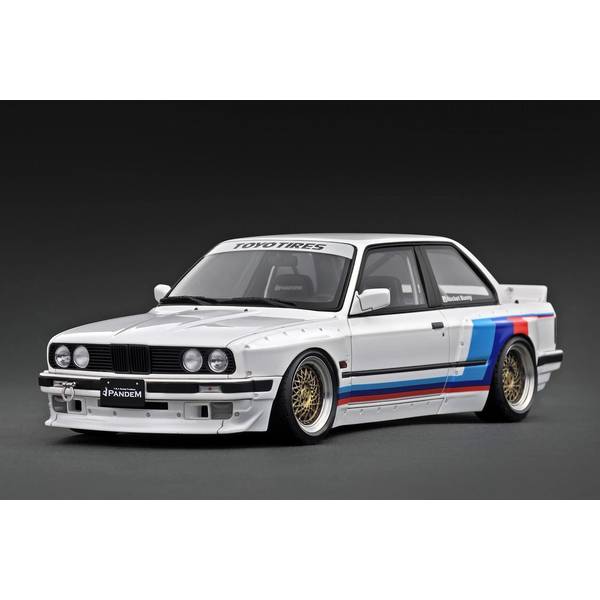 ※画像はイメージですPANDEMのデモカー「30」を1/18スケールレジンモデルで再現。ボディカラー：ホワイト。PANDEM 6666 17インチメッシュホイール(ポリッシュ＆ゴールド)にローダウン仕様。専用ボディキット(フロントバンパー、...