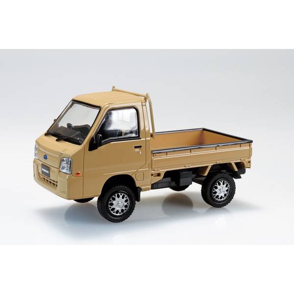 軽トラだってオシャレしたい！《金型追加》「農道のポルシェ」としても名高いRR駆動車、スバル サンバーをリアルな出来栄えでプラモデル化。今回はカスタムホイール仕様の追加となります。選択式でノーマル車高にも組み立て可能です。パーツ点数26点のお...