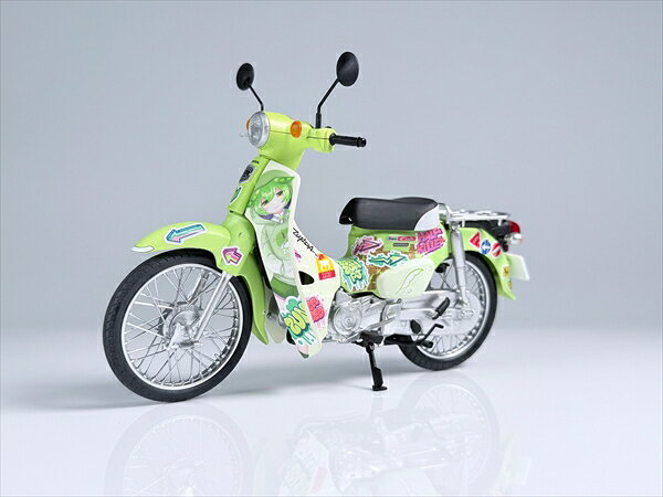 あのフジミ模型とPLUMPMOAのコラボ企画なのだ！1/12スケール バイクモデルの110ccホンダスーパーカブがずんだもんカラーで登場するのだ！フジミ模型の1/12 NEXTシリーズの本格的な仕様はそのままに、ずんだな色合いでカラーチェン...