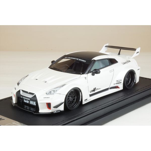 LBWKSilhouetteWORKSGT35GT-RRを1/43スケールレジン素材でモデル化。ボディカラー：ホワイト。LD97LD12タイプ20インチホイール(ブラック)装着。ルーフ(マットブラック)、フロントリップスポイラー、カナード、...
