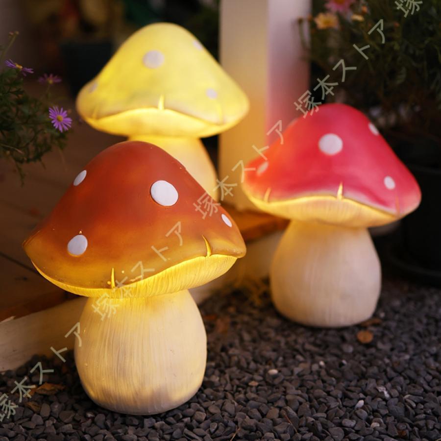【商品仕様】 ●材質：樹脂 ●電源：ソーラー式 ●サイズ：20*20*24cm 重さ約80g ●特徴：太陽電池パネルは日中に課金され、夜間に自動的に点灯します ●防水レベル:防雨/防雪あらゆる厳しい天候でも耐えます(本製品を水に浸さないでく...
