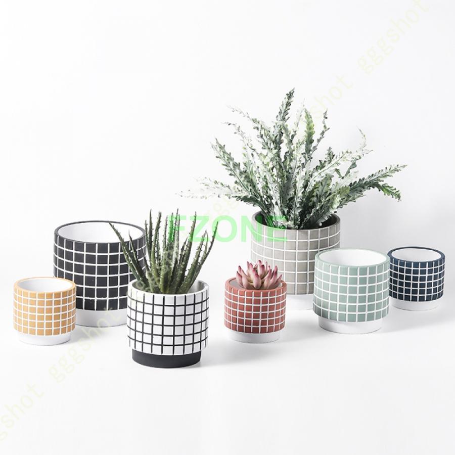 この商品について セメント植木鉢、シンプル、おしゃれ、美しい大気。デザイン性が高く、植物の美しさを引き立て、どんなインテリアの雰囲気にも合わせやすい。小さくて精緻で、花を加えると、ロマンチックな気質が増え、重苦しい空間感を打ち破り。すべての...