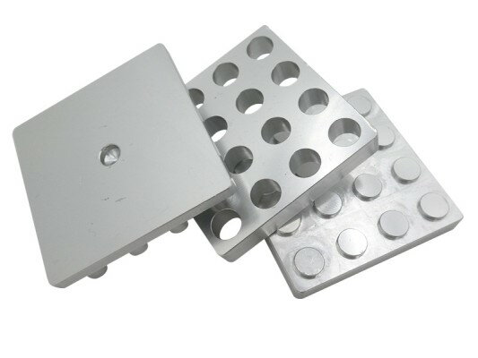 【商品仕様】 ・孔数：16孔 ・孔径：8mm ・材質：航空用アルミ合金 ・高さ調整用スペーサー（薄板部品）は弊社では取り扱っておりません。 本製品は、専用手動プレス機と組み合わせて使用する16孔タイプの粉末タブレット化プレートです。 粉末材...