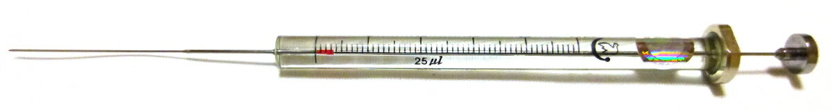 【商品の仕様】 容量：25μl 針の種類：鋭角針 針の交換はスペアパーツを販売していない関係上出来ません 医療用ではありません。医療行為では使えません。 ガスクロ・液クロ等機械注入用マイクロシリンジ 鋭角針 25μlです。 研究・実験用とし...