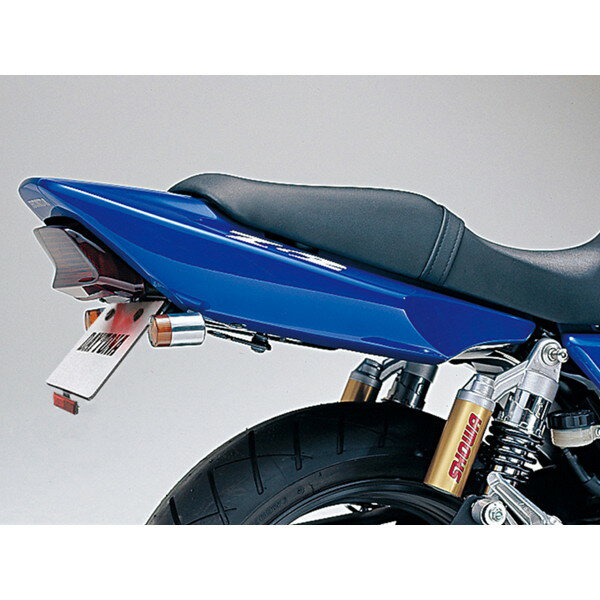 商品説明すっきりしたリア回りを演出するフェンダーレスキット。ナンバープレート取付角度は45°に設計。車種専用取付ステー、リフレクター&ステーなど必要部品が一式付属。別途ご購入いただく別売品がない、安心の保安基準適合ボルトオンキットです。●純...