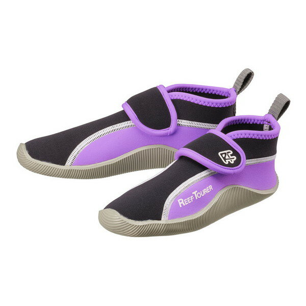 商品説明★ シンプルで機能性に優れたお子様向けシューズ。★ 岩場、サンゴ、砂浜のガラス片など水辺の危険から足を保護!お子様の磯遊びやシュノーケリングに最適なマリンシューズ。★ 履かせやすく、子供1人でも履きやすいベルクロ(マジックテープ)タ...