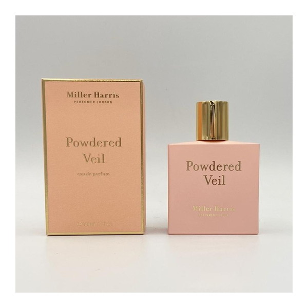 ご注文前にご確認ください※ 商品パッケージや仕様につきまして、予告なく変更されることがございます。商品説明★ コンパクトメイクやパウダーパフをイメージさせる、モダンで透明感のあるアンバーの香り。★ カシミアとフローラルの繊細で甘い香りと、ア...