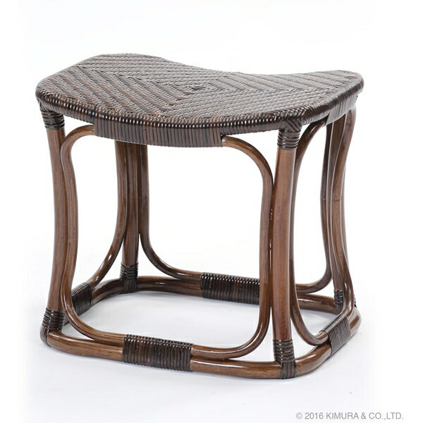 商品説明★ コンパクトで座り心地が良いラタンスツール。 熟練職人が手間隙をかけてひとつひとつ丁寧に手編みによってつくられています。 座面部分は網代編み仕上げのため、程よい弾力があり蒸れずに快適な座り心地。 落ち着いた色合いでお部屋になじみ易...