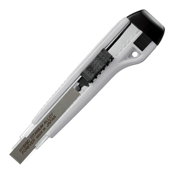 スペック* サイズ：1.5cm×4cm×2cm* 重量：25g* 素材：チタン合金* 生産国：日本