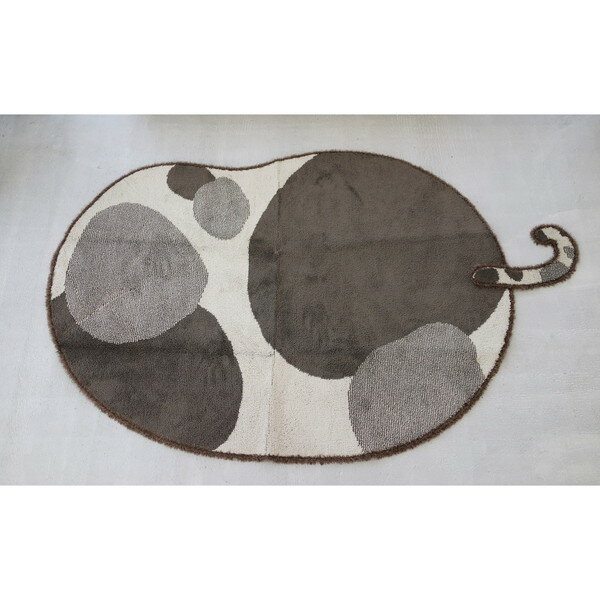 商品説明★ ラグに使用されている糸、インビスタ社・スーペリアSDファイバーは化学の力により、ペットの毛がカーペットに引き付けられる現象を抑え、ペットの毛を家庭用の掃除機で簡単に除去できます。★ ニオイが気になるあなたに、スプレー型消臭剤と比...