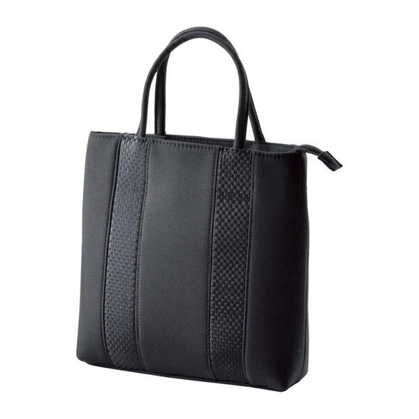 商品説明★ 軽い素材で出来たフォーマルバッグです。★ 前面の格子柄がエレガントな印象を与えます。★ ファスナー開閉式。★ 外マグネット付ポケット×1室。スペック* サイズ:25×23.5×7cm* 材質:ポリエステル* 本体重量:約245g...