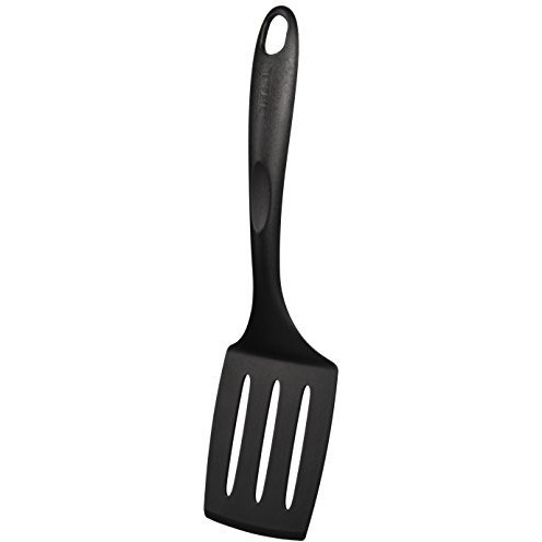 商品説明★ お肉や野菜を炒めるときの必須アイテム。具材を返すのに便利なターナー★ 丸みをおびたフォルムと、フィンガーレストが付いたデザインで持ちやすい！★ ナイロン樹脂製で、ふっ素樹脂加工のフライパン等を傷つけにくい！★ 耐熱温度は220度...