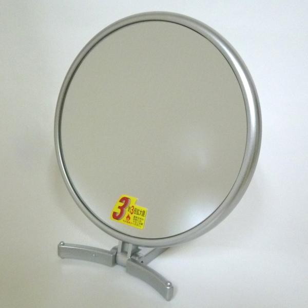 商品説明★ メイク時に重宝する約3倍拡大鏡付♪手鏡を折りたたむと卓上鏡としても使えます。両面に鏡が付いており片面が約3倍の拡大鏡で反対面が平面鏡になってます。スペック* サイズ(約):27.5×16.3×1.4cm* 材質…・鏡:ガラス・フ...